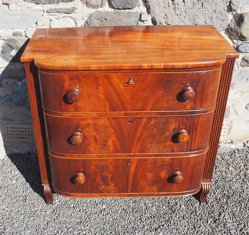 19th Century Mahogany Chest of Drawers | Regency Barrel Style